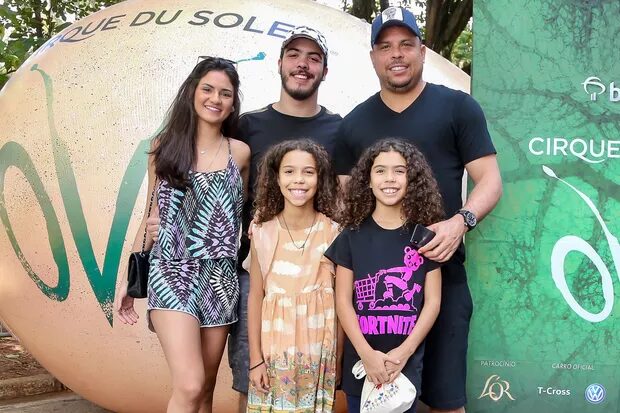 Filho de Ronaldo Fenômeno "recusa" herança e busca suas próprias ...