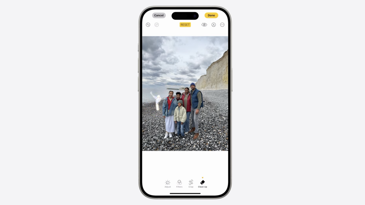 Apple lança "Clean Up" para revolucionar edição de fotos no iOS 18.1 ...