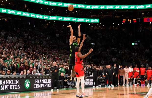 Jayson Tatum brilha nos segundos finais e garante vitória dos Celtics ...