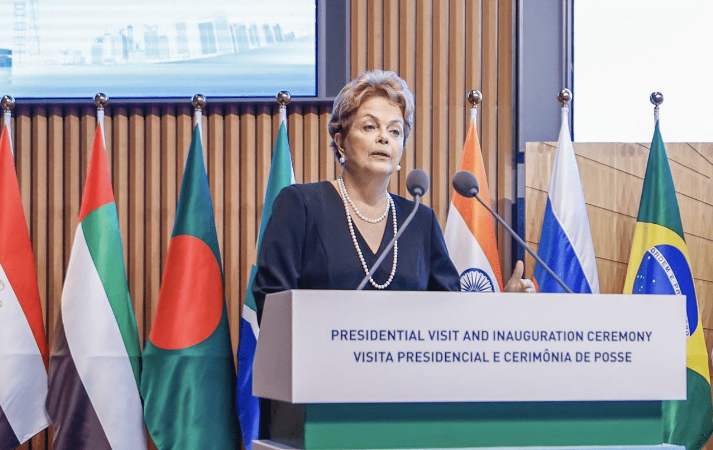 Dilma no Banco dos BRICS: O que muda com a reeleição