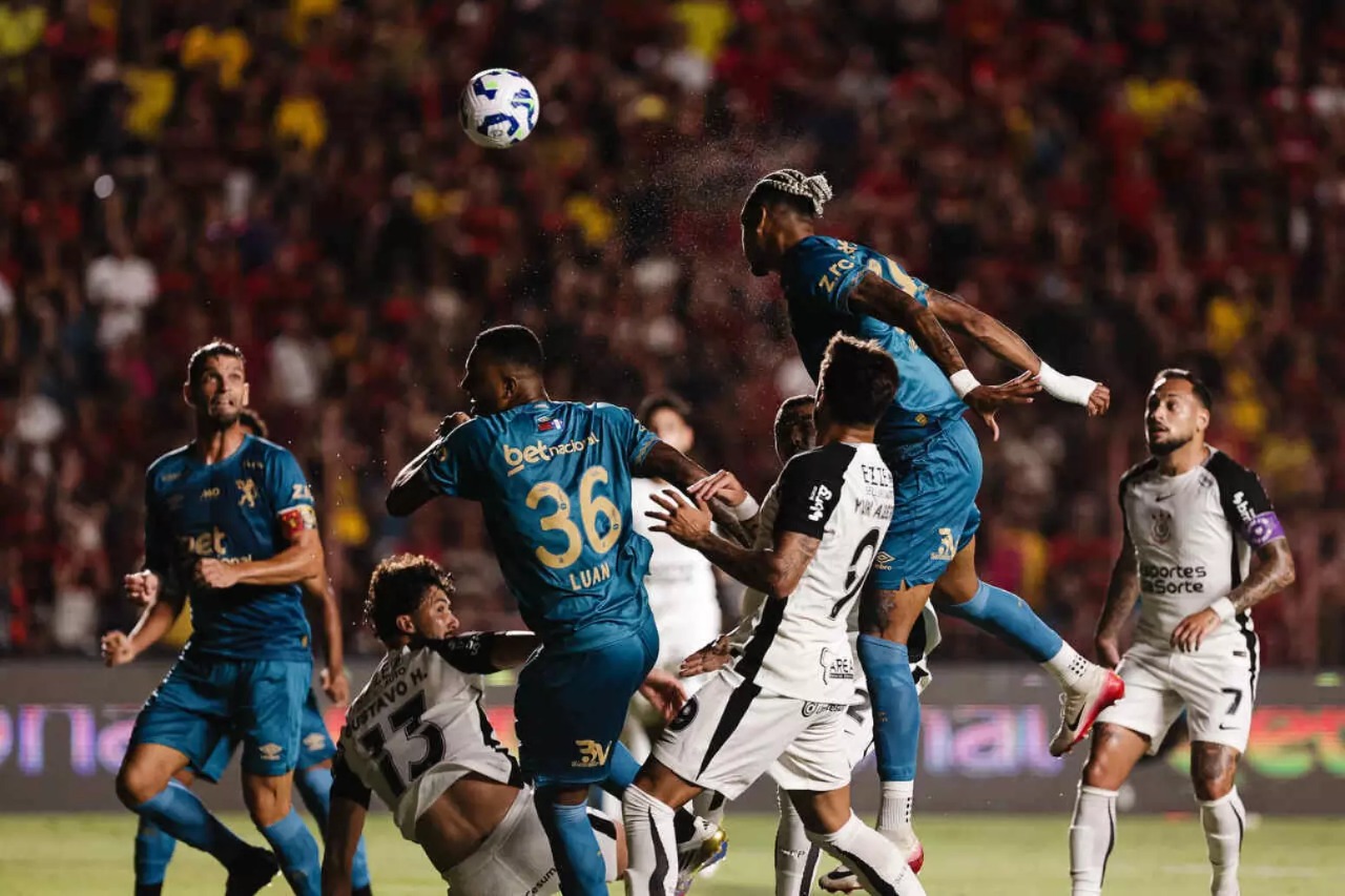 Sport derrota Corinthians na Ilha do Retiro e conquista primeira ...
