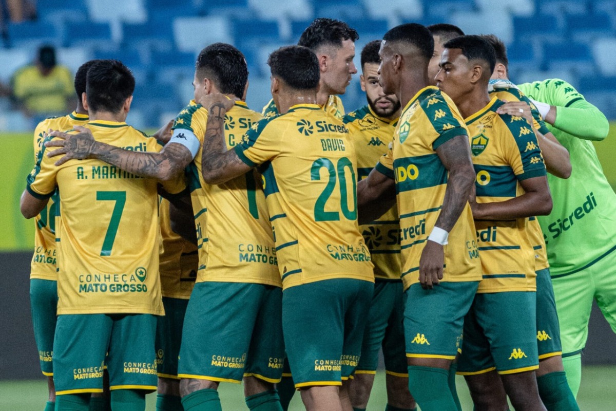 Cuiabá planeja 2026 com base mantida e avalia elenco em reta final da ...